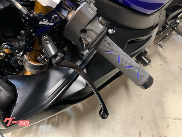 ヤマハ YZF-R6 ベビーフェイス製エンジンスライダー ヤマハ YZF-R6 ベビーフェイス製エンジンスライダー